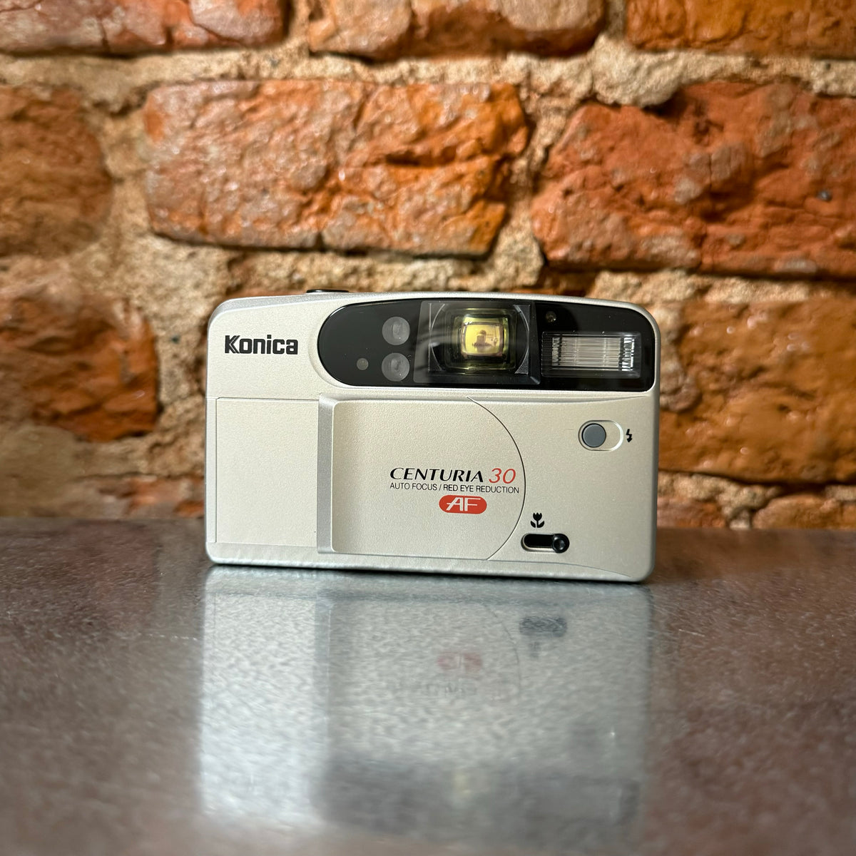 Konica Centuria 30 AF пленочный фотоаппарат – Retrocam
