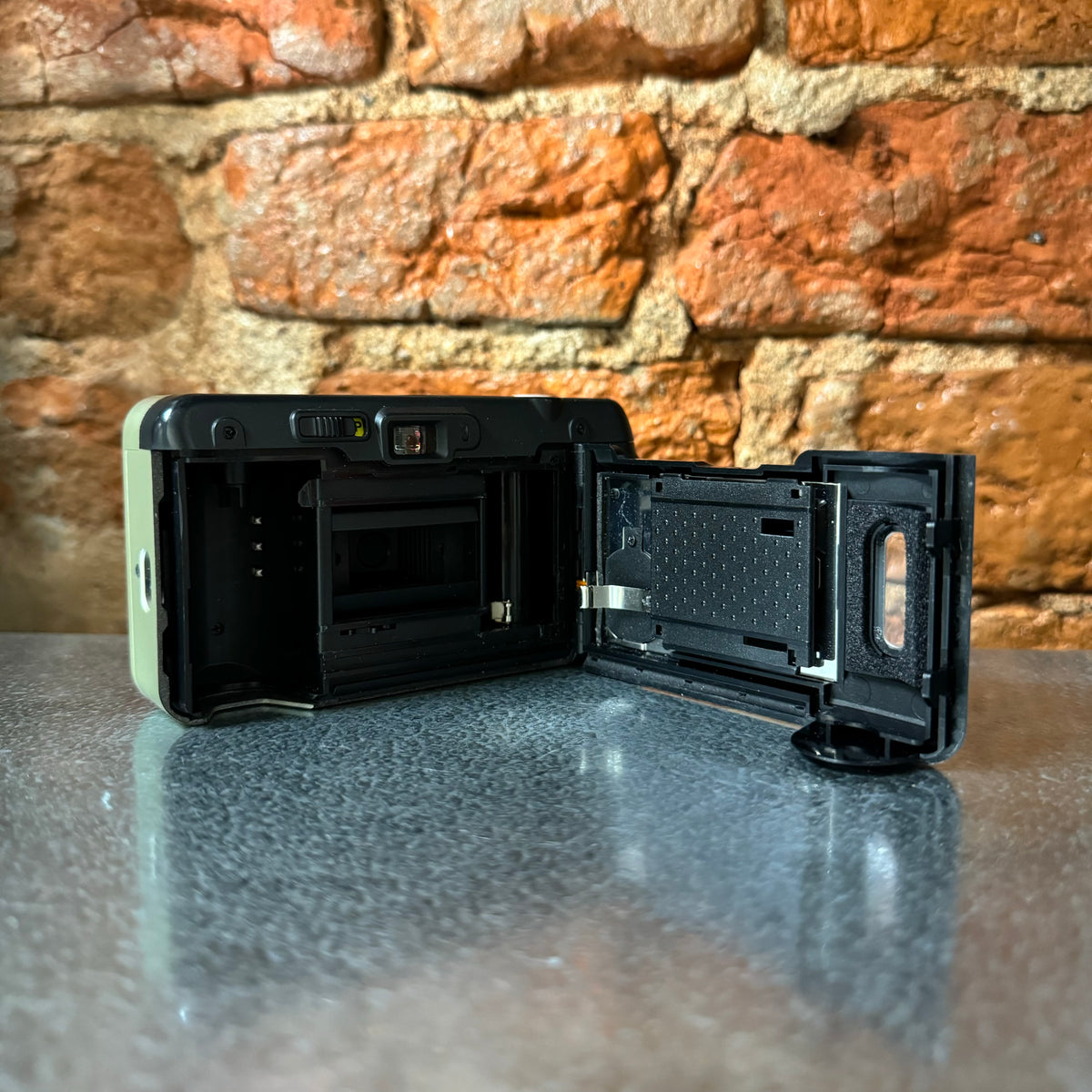 Praktica P90 AF Super – Retrocam