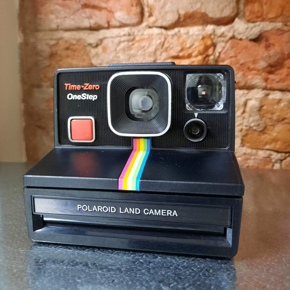 Polaroid Time-Zero OneStep land camera – Retrocam